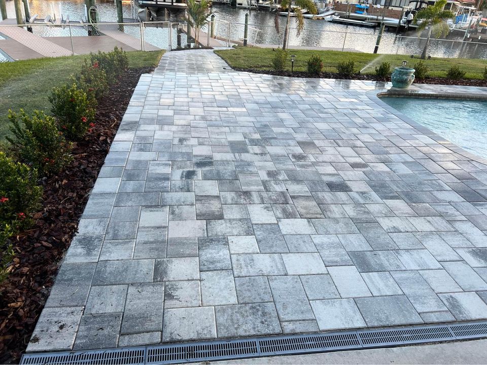 Paver Installation West Palm Beach - Masonry & Hardscape